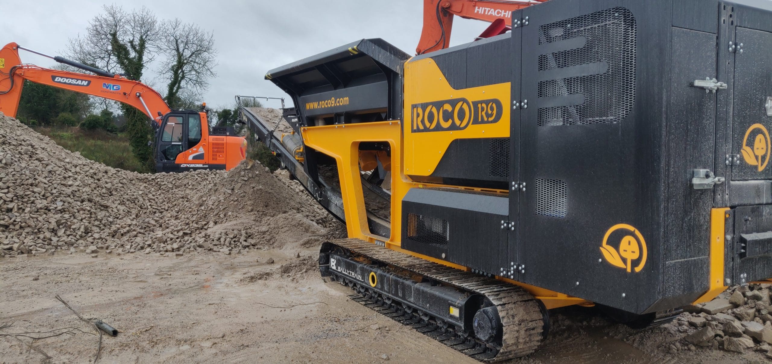 Working R9R in Derry - roco