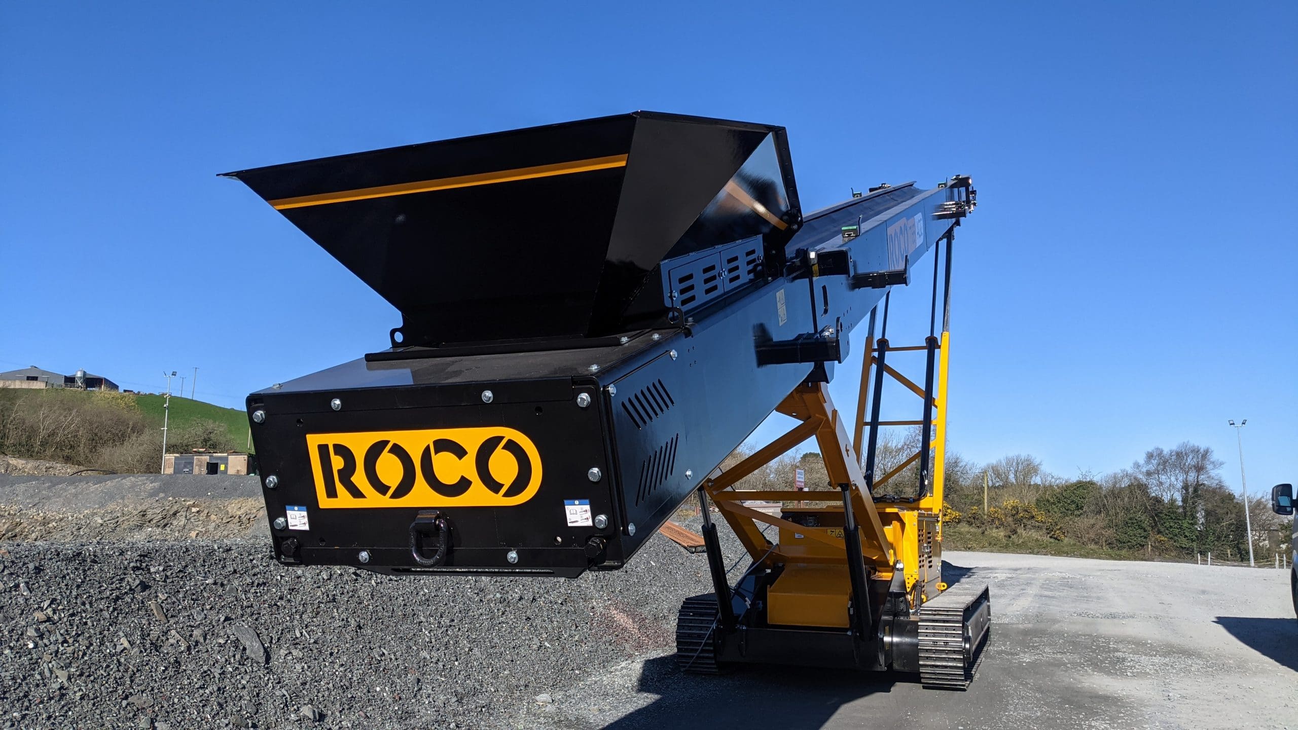 T65Agg Tracked Stacker Sold To Irish Quarry - roco